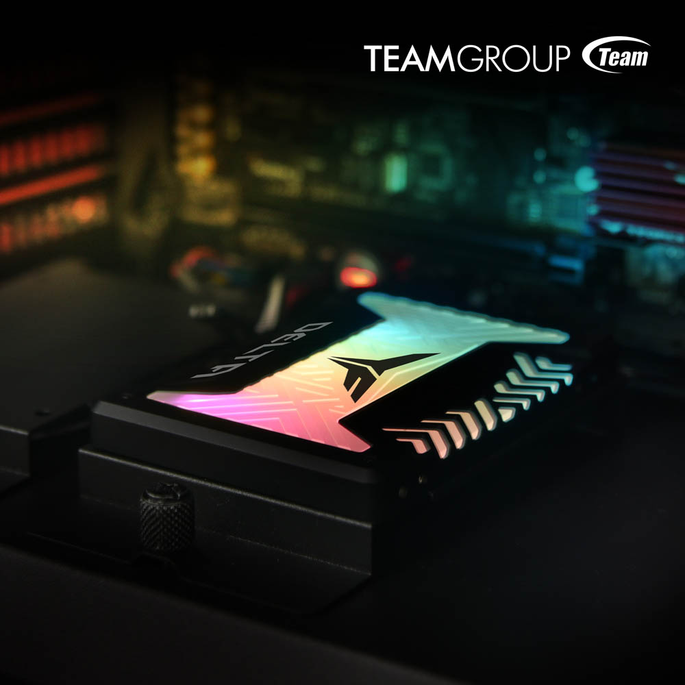 Team Group anuncia su SSD T-Force Delta RGB con iluminación RGB